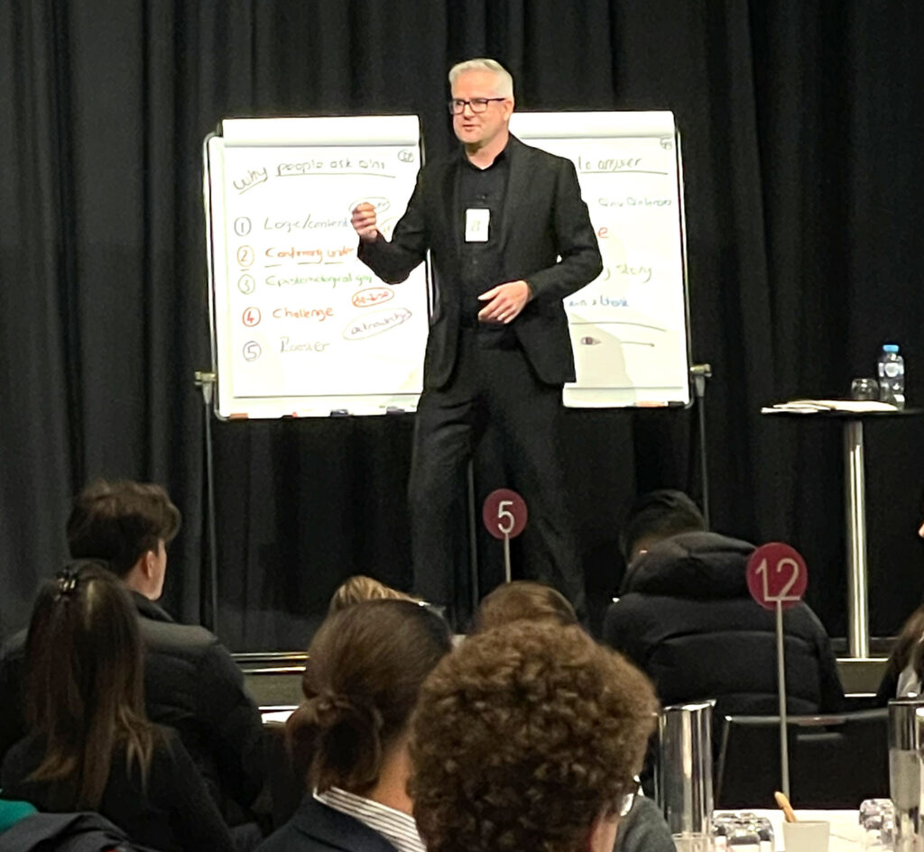 The Colin James Method | Training for Companies & Professionals