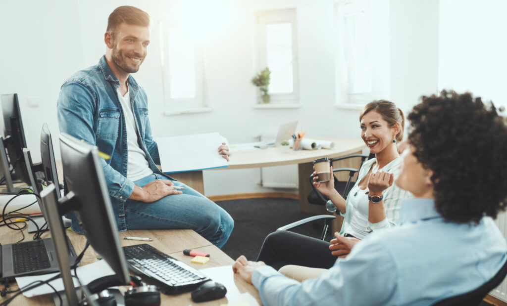 Effective Communication in the Workplace. Definition & Tips.